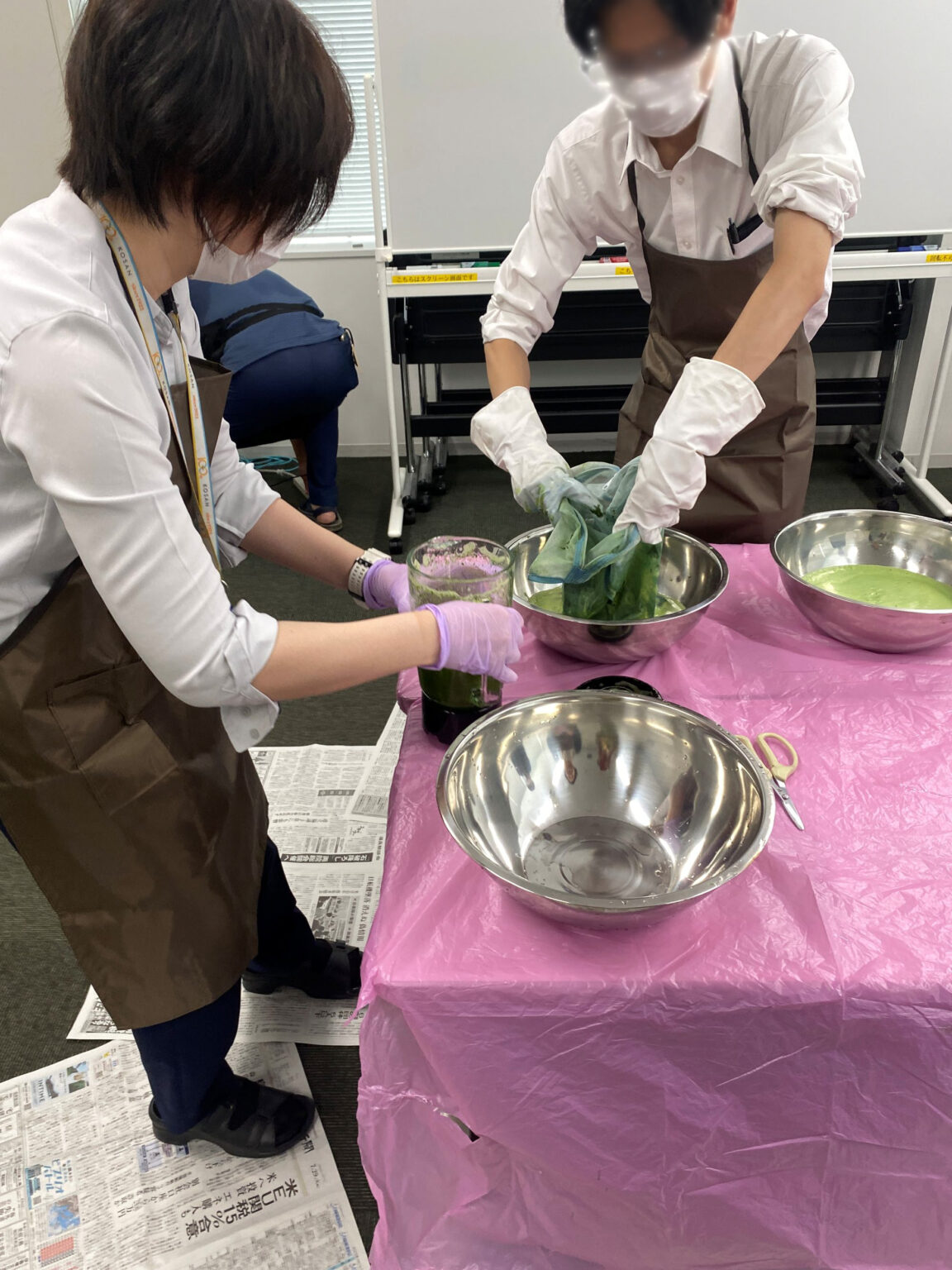 神田藍の会 | 藍が人と人、人と街、人と歴史文化を結び合わせる